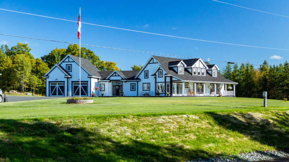 Farm House | Cape Cod Siding