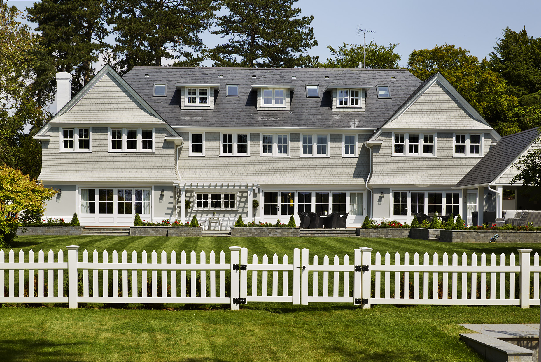 Country Estate | Cape Cod Siding